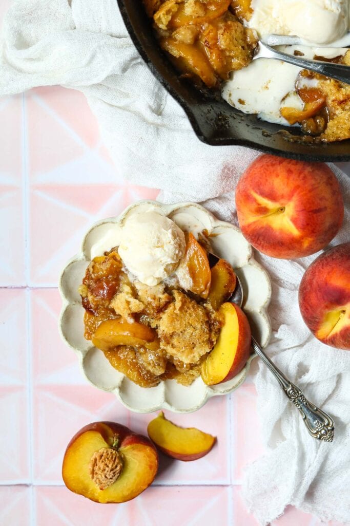 Skillet Peach Cobbler - Pink Owl Kitchen