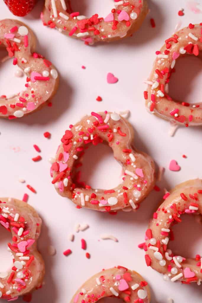 Baked Strawberry Donuts - Pink Owl Kitchen