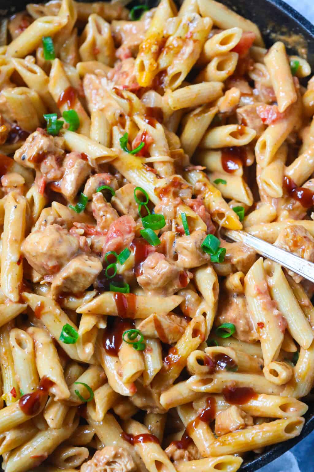 BBQ Chicken Pasta - Pink Owl Kitchen